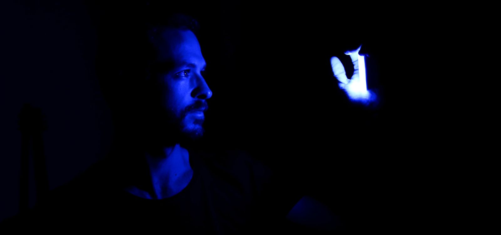 Blue Light Effects: Learn About the Impact on Your Body